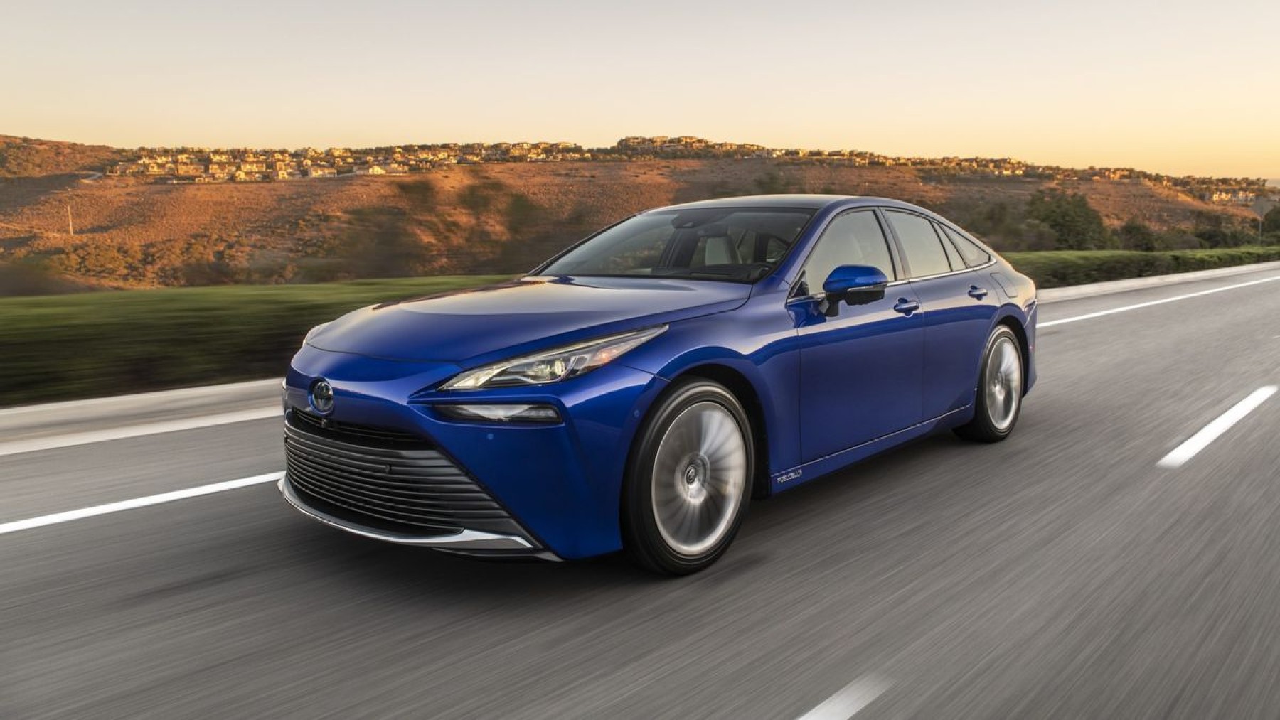 This hydrogen car at a 60% discount: a luxury model at its lowest price ...