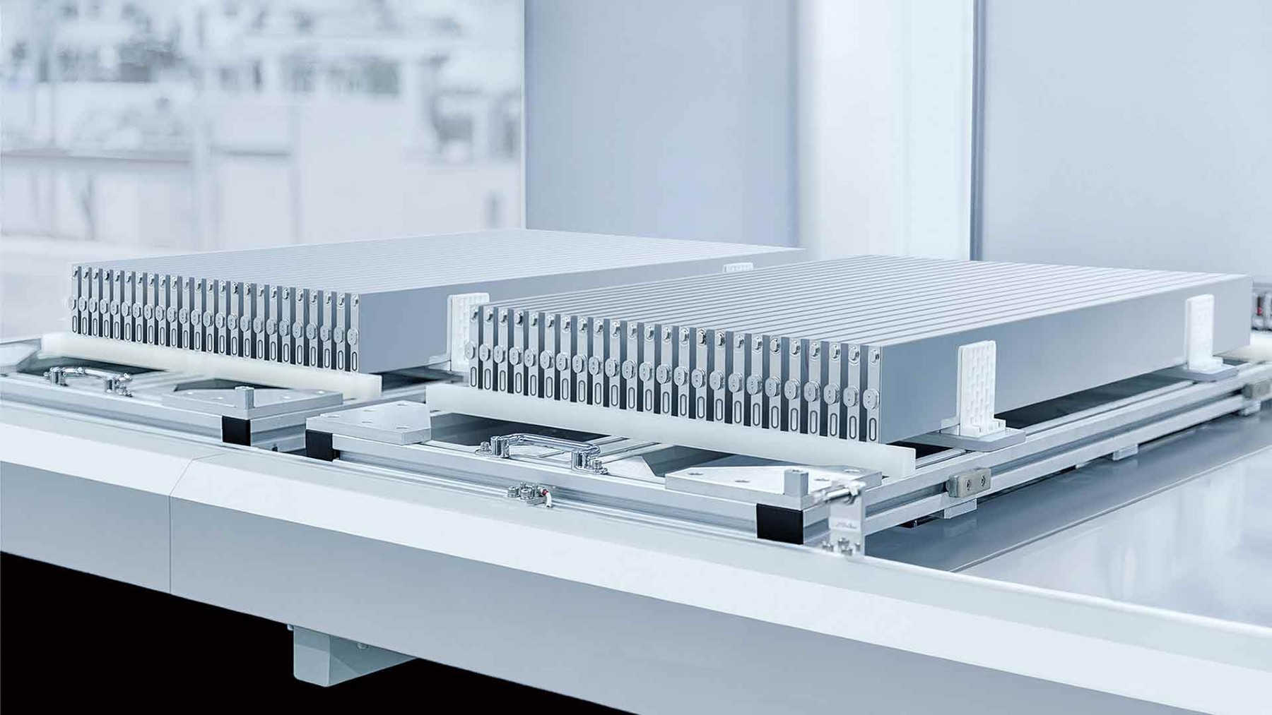 The first blade-battery in history: more than 600 miles autonomy and ...