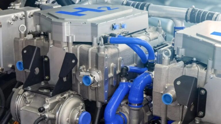 This engine opens up a new generation: new fuel, historic range, and ...