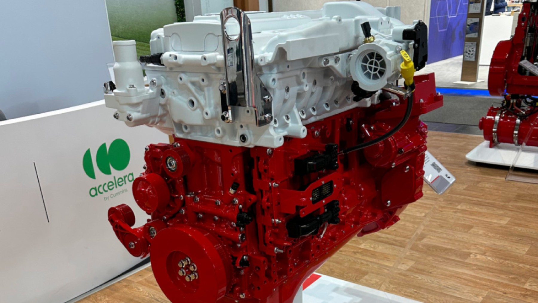 The incredible B67H engine that kills EVs: 290 hp and new fuel