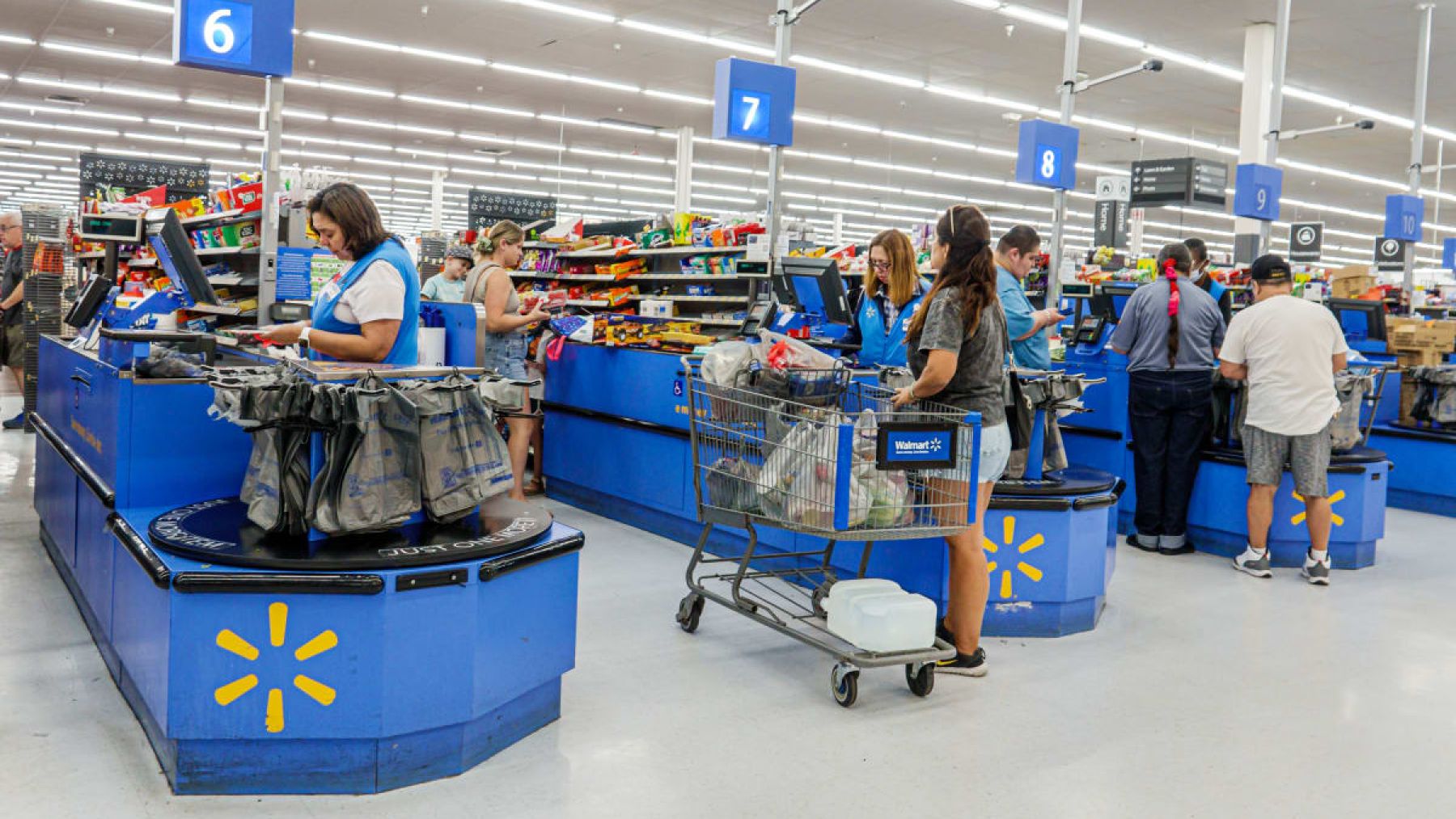 Walmart launches historic pilot program: you're going to save on this ...