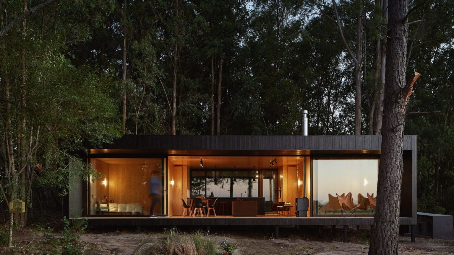 The ultimate architectural piece hidden in the forest: Prefab house of ...