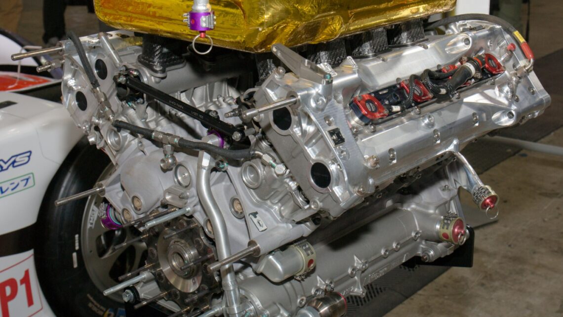 This is the world´s first alcohol engine: neither American nor German ...