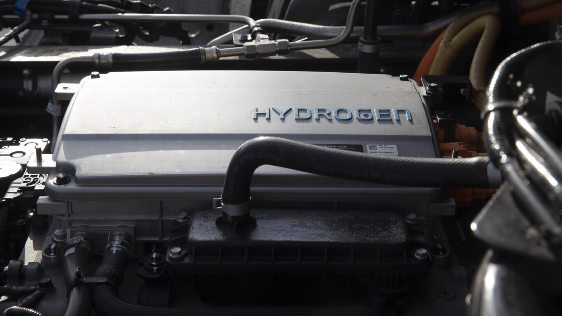 This brutal engine opens up a new generation: new fuel and more than 400 hp