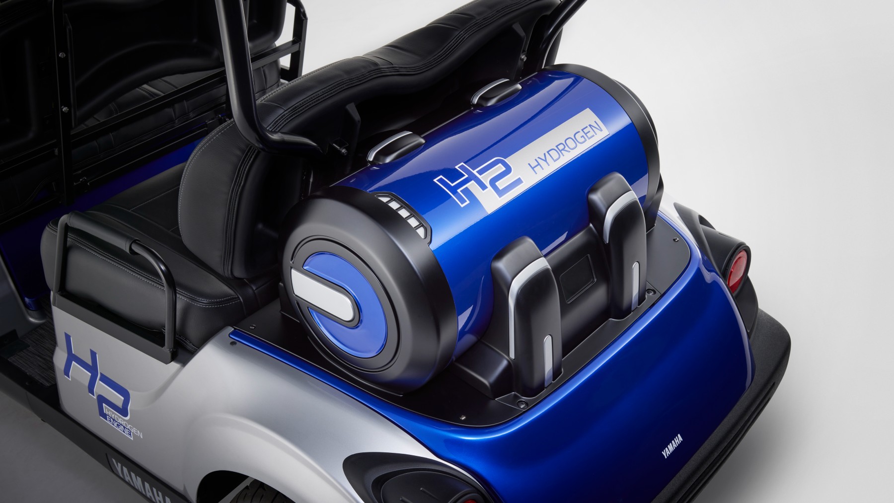 This sci-fi engine should not exist: 100% liquid, and it only emits ...