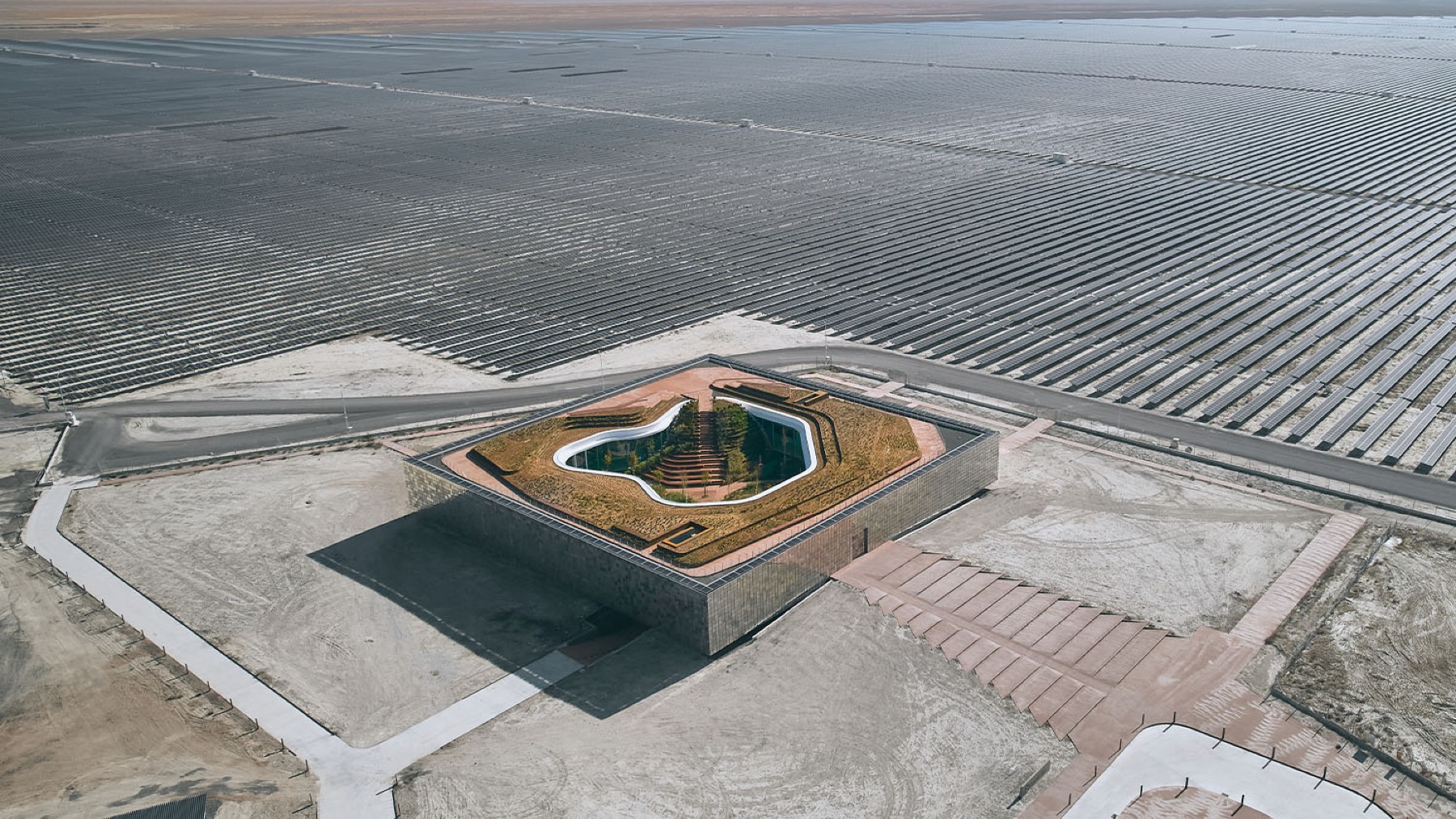 This is the largest photovoltaic plant in history: 3 million solar ...
