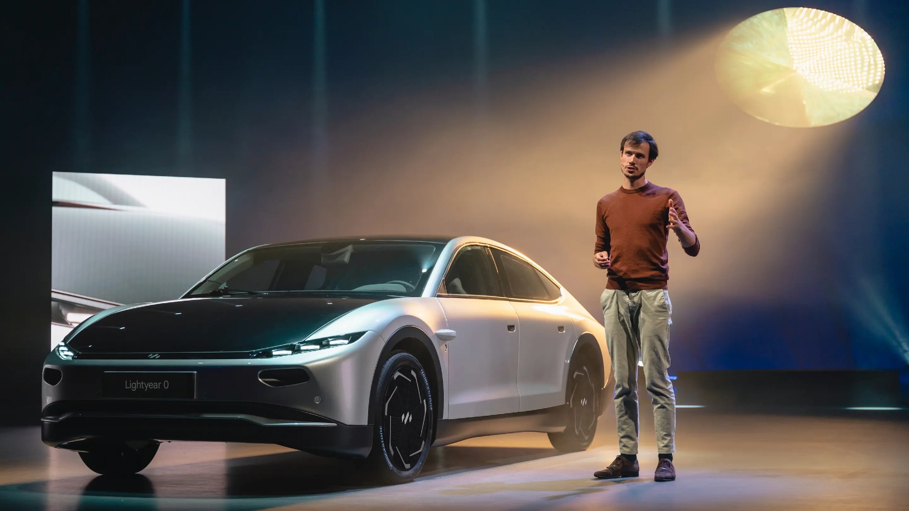 This was going to be the first solar car in history: Something happened ...
