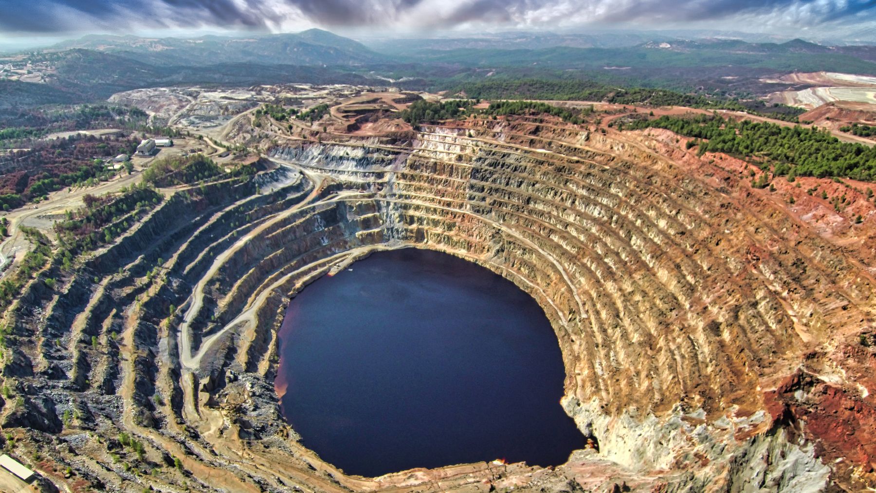 It's just a diamond mine, but something strange revealed — There are 4. ...