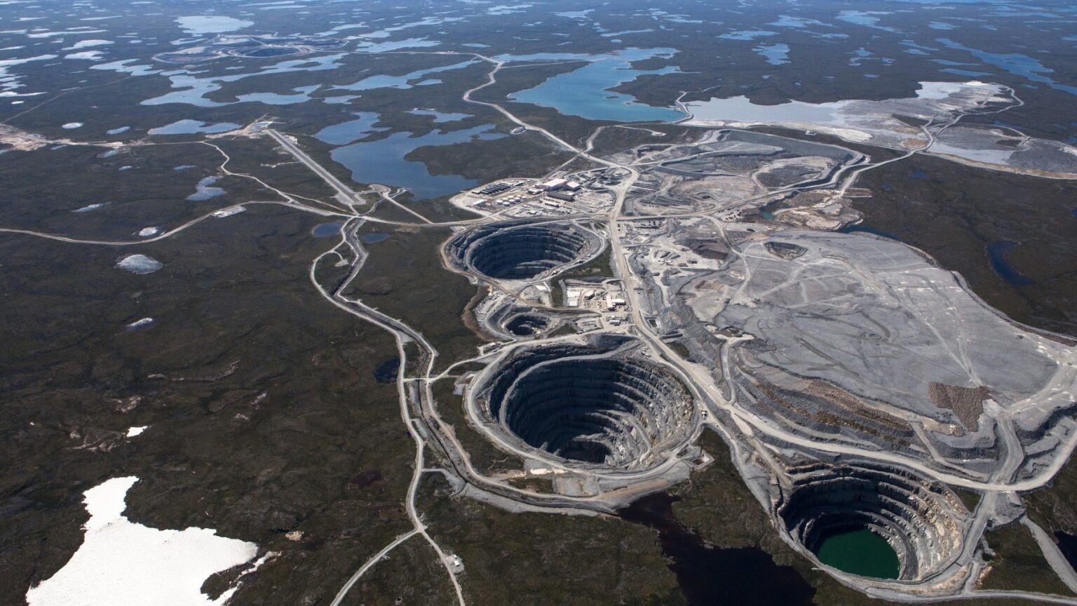 The hope of mankind, found under this mine: 200 tons per year for millennia
