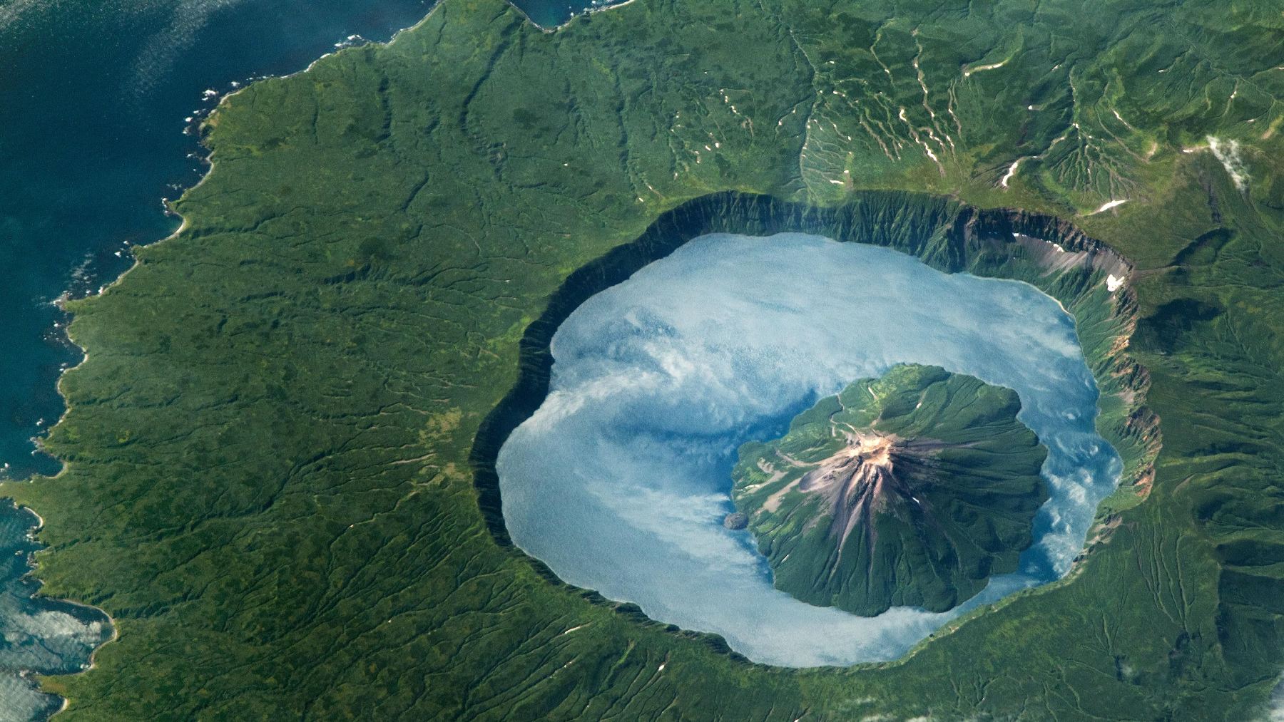 America on edge with this supervolcano: $400 billion, but we shouldn't ...