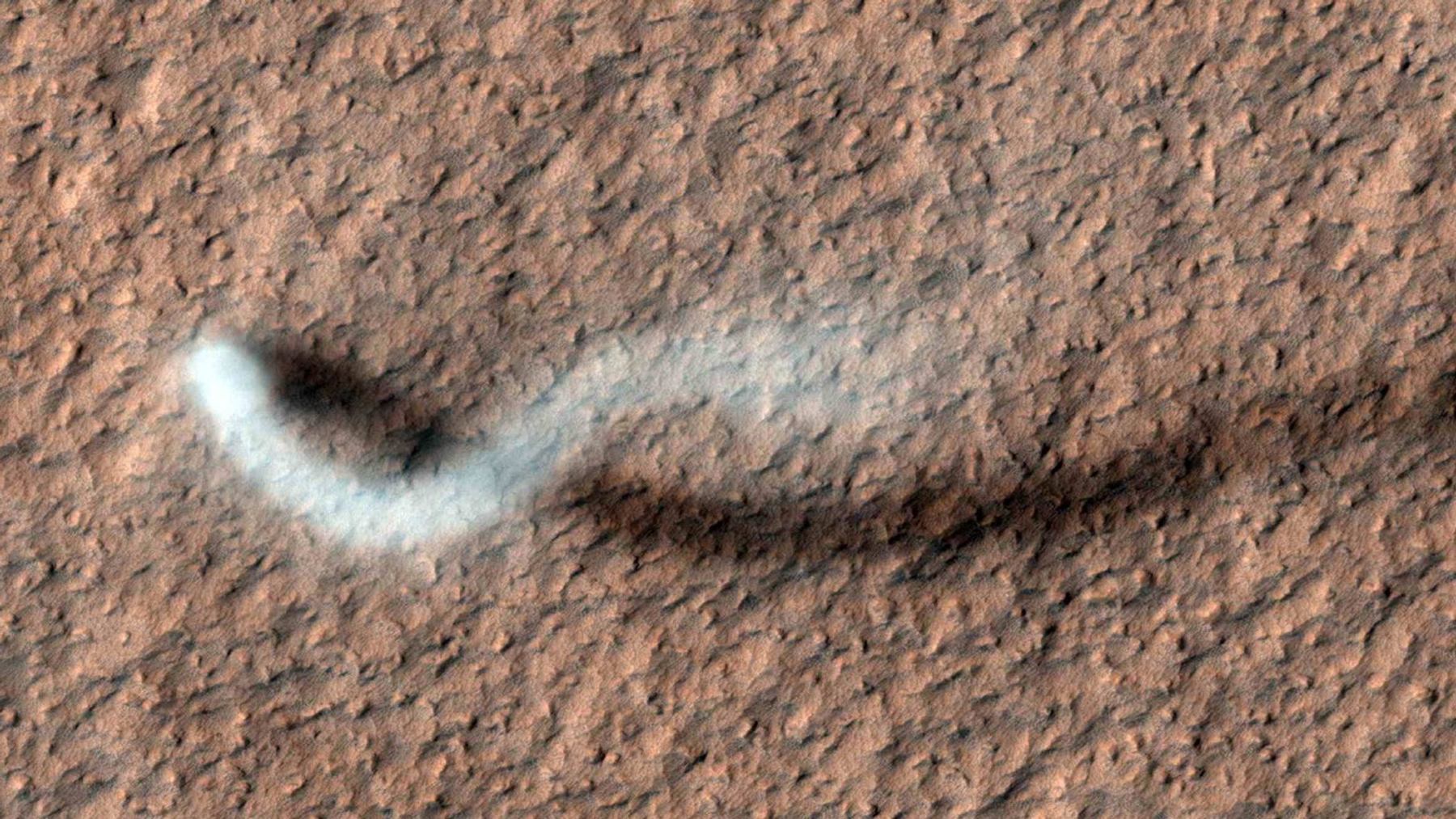 NASA shocked ― Moving 'serpent dust devil' spotted in Mars