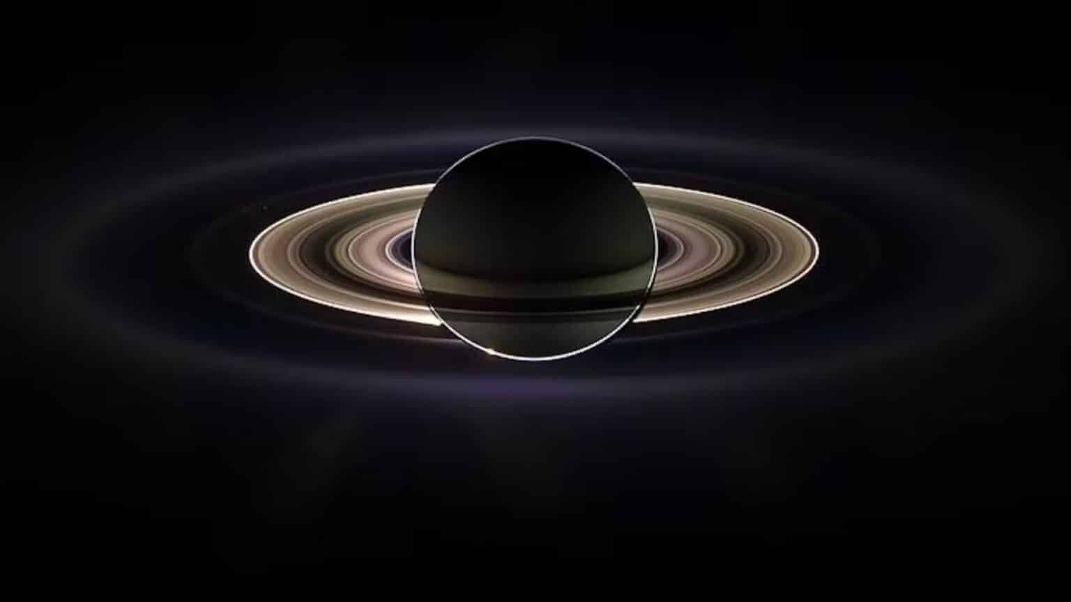 Mysterious object hits Saturn — First recorded impact lights up the ...
