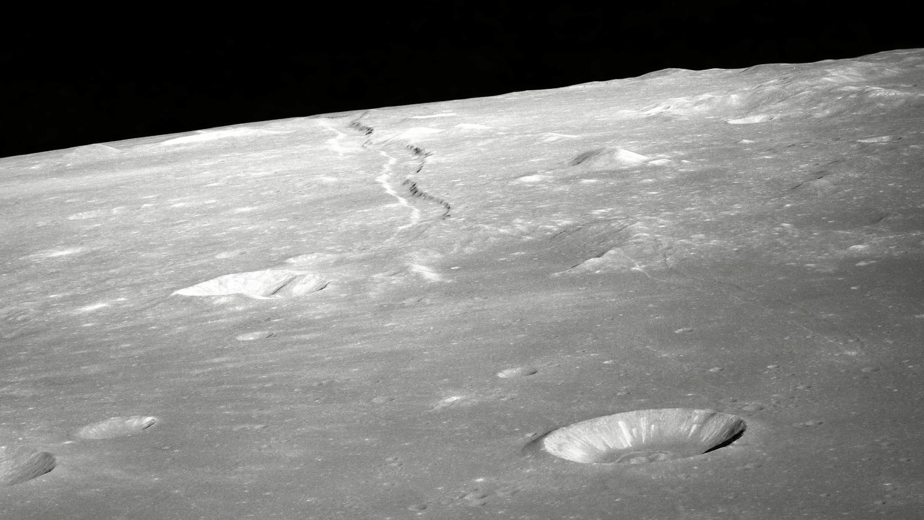 Space tensions rise — China and the U.S. target the Moon after ...