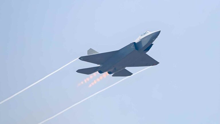 China's J-35 stealth fighter is already flying from aircraft carriers ...