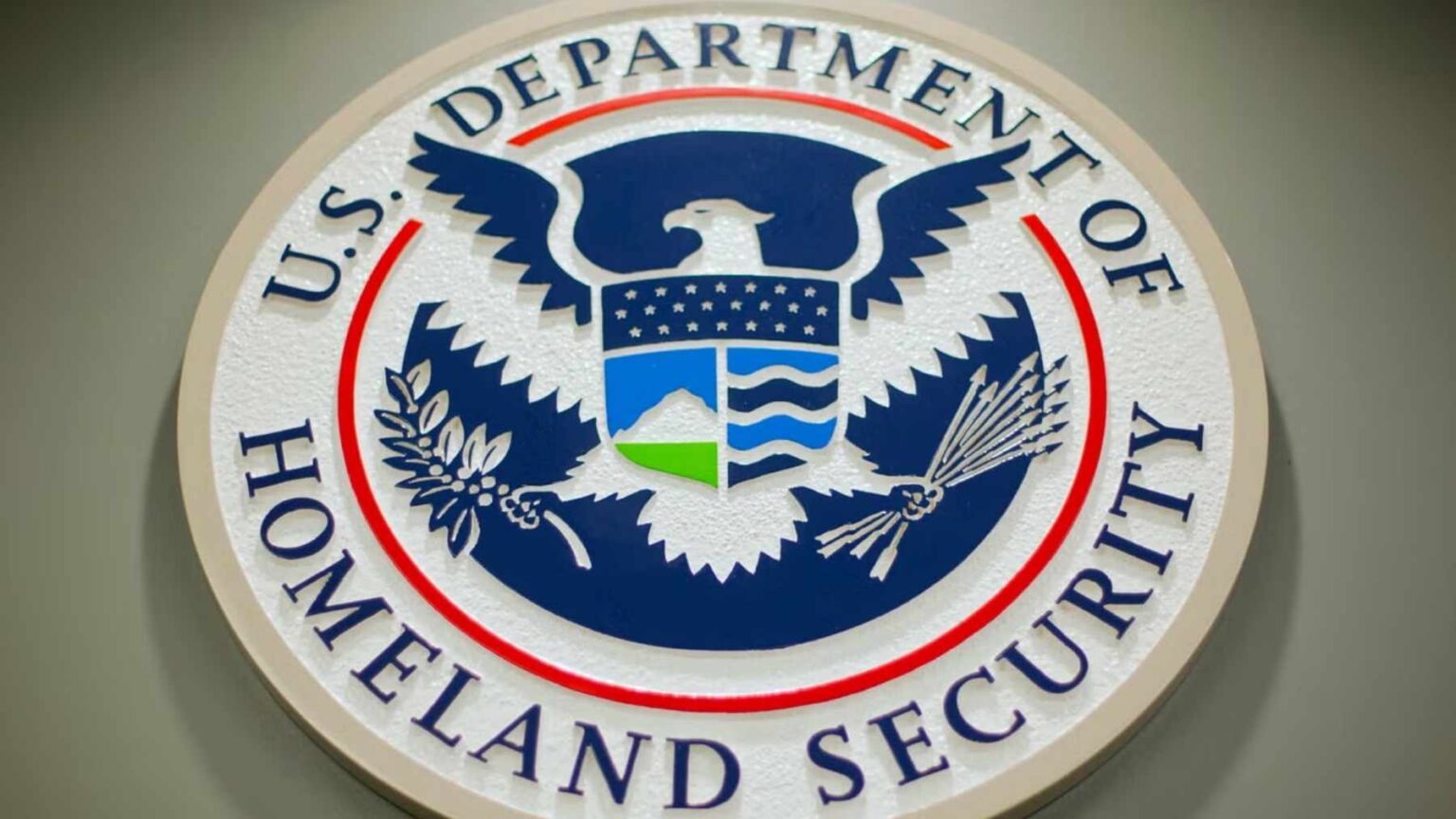 Say goodbye to security checks: the TSA simplifies airport security and ...