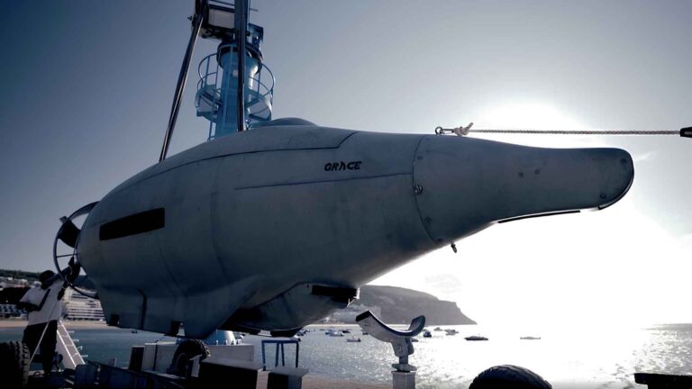 Crewless and able to stay submerged for 16 weeks, Germany’s Greyshark ...