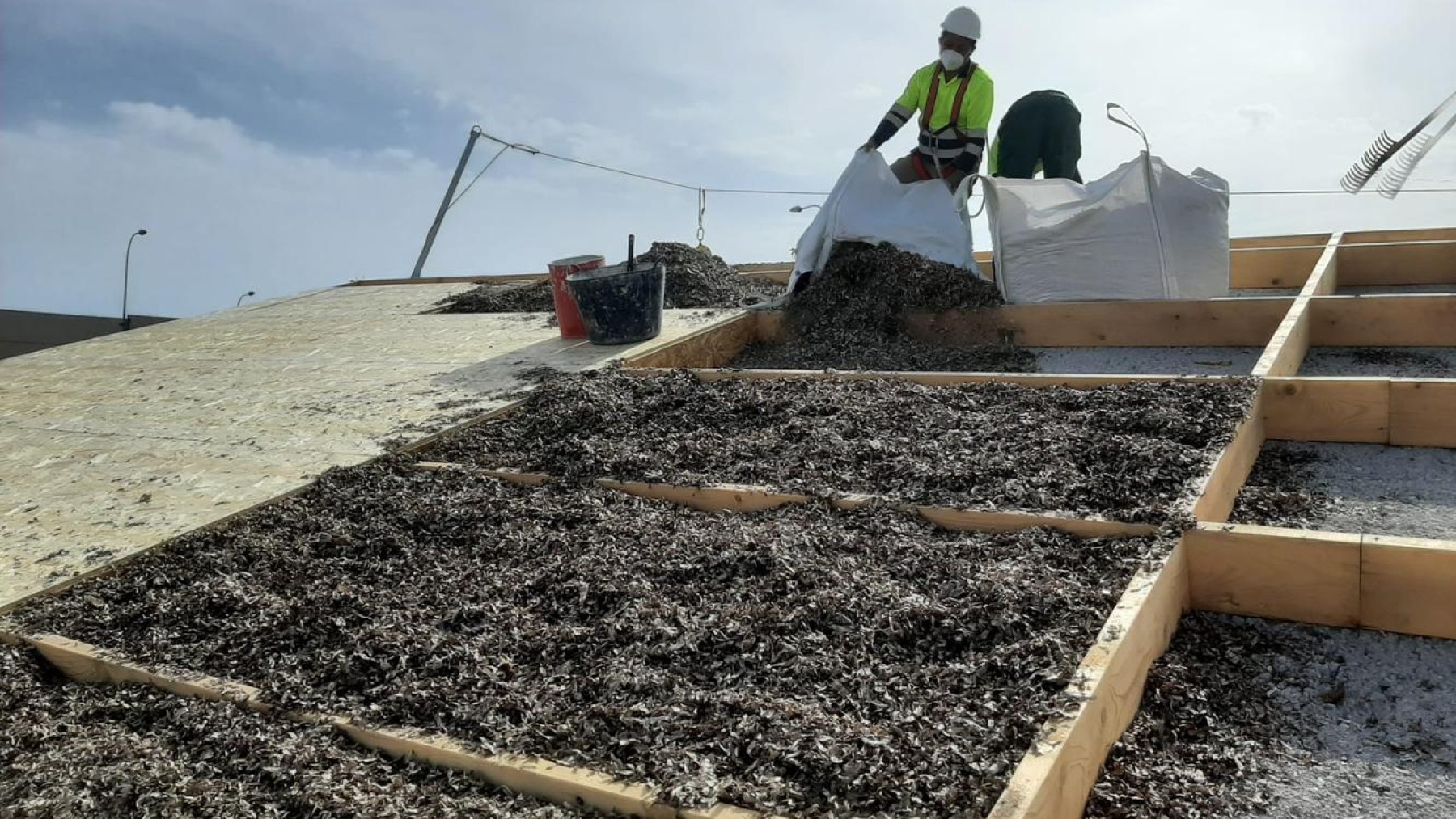 Los primeros edificios que respiran y almacenan CO2: el material de ...