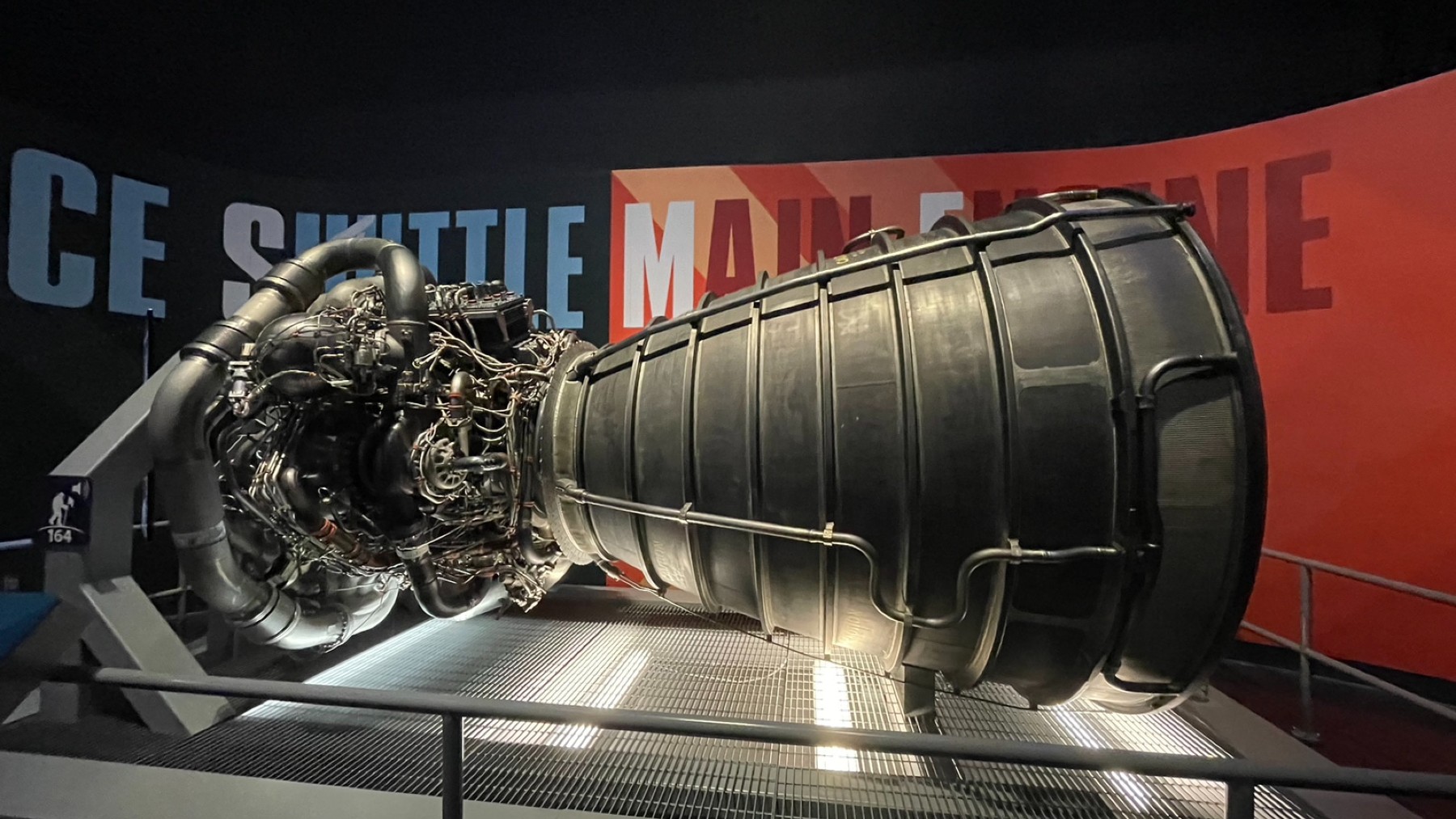 Este motor usa metal como combustible y puede repostar en la Luna: así ...