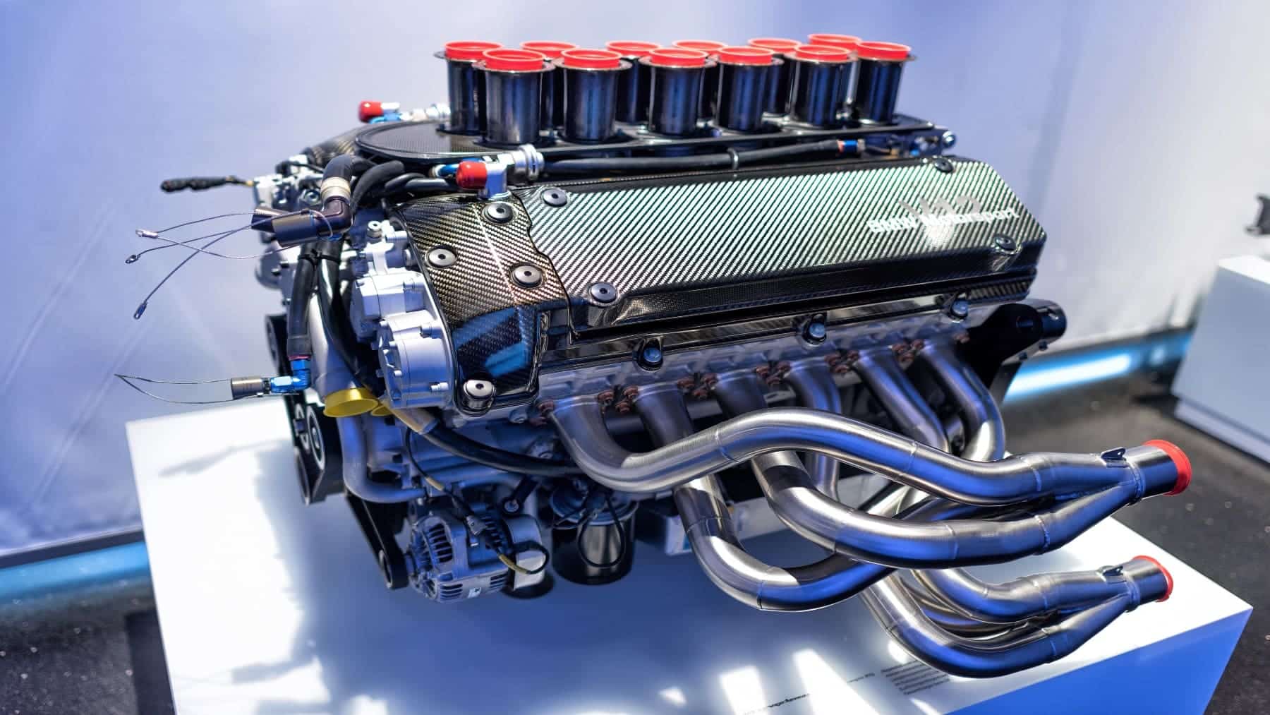 Ni eléctrico ni de hidrógeno y tampoco de gasolina: Un motor de fuego ...