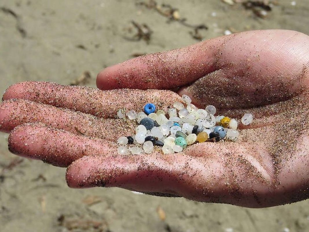 Pellet plástico: ¿qué es y de donde viene el vertido?