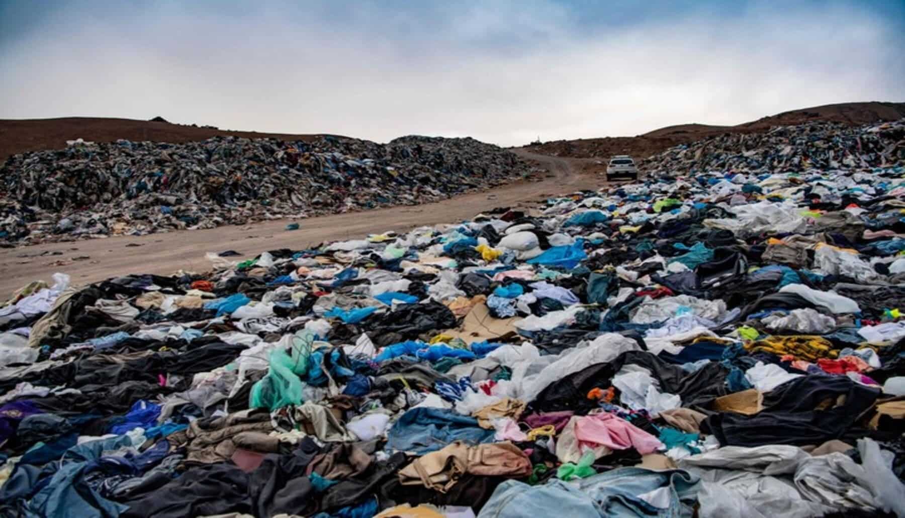 ¿Qué circularidad tiene la 'fast fashion'? Llenar contenedores con ropa ...