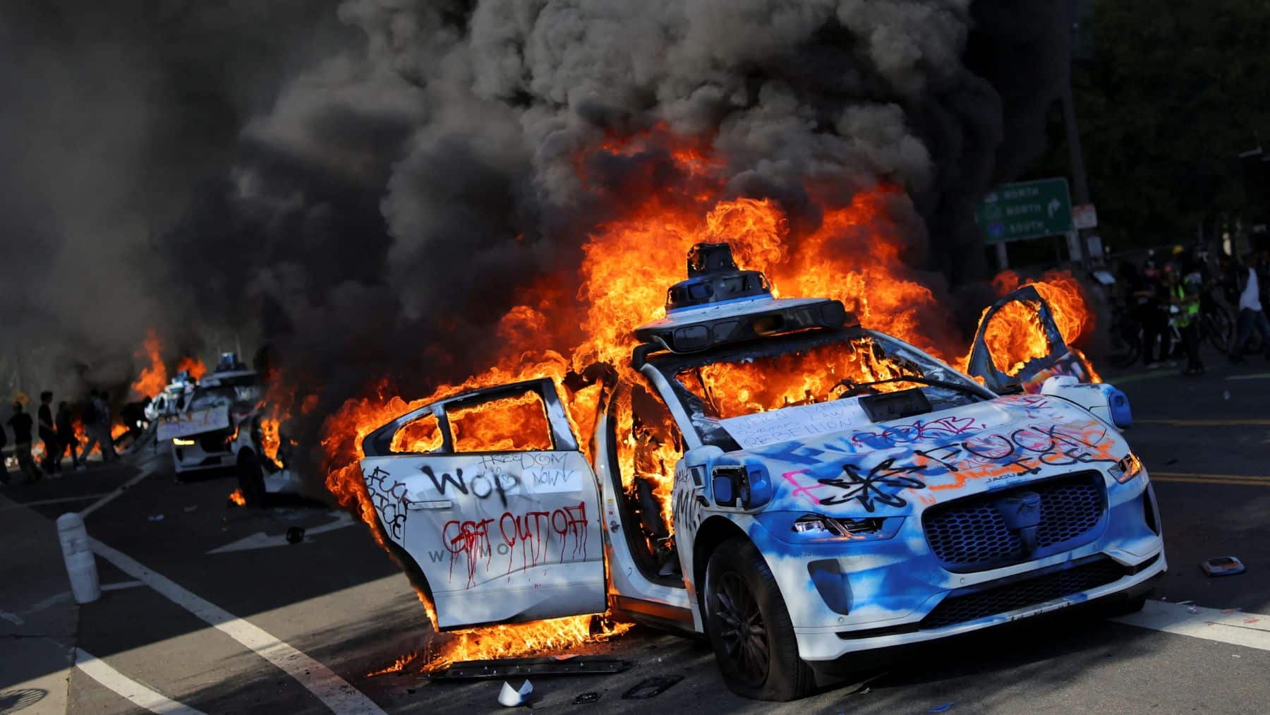 Primero Tesla, ahora los coches autónomos: ¿El mundo quiere pisar el freno?