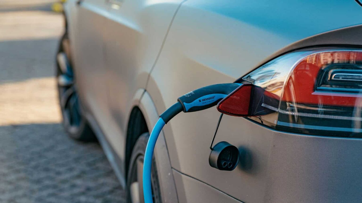 Si te preguntas por qué recargar tu coche puede ser un desafío: La ...