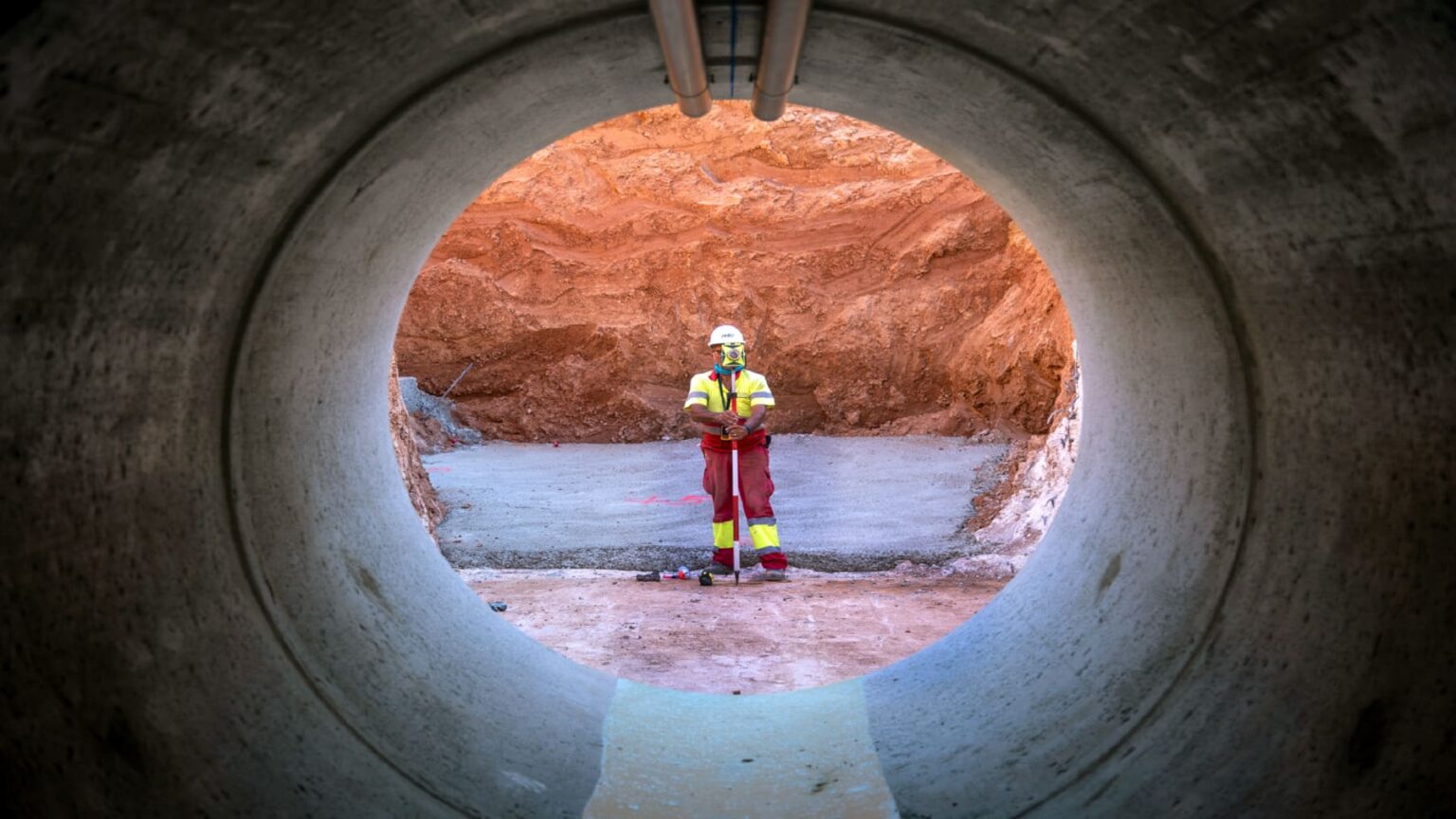 La digitalización del ciclo urbano del agua en el arco mediterráneo ...